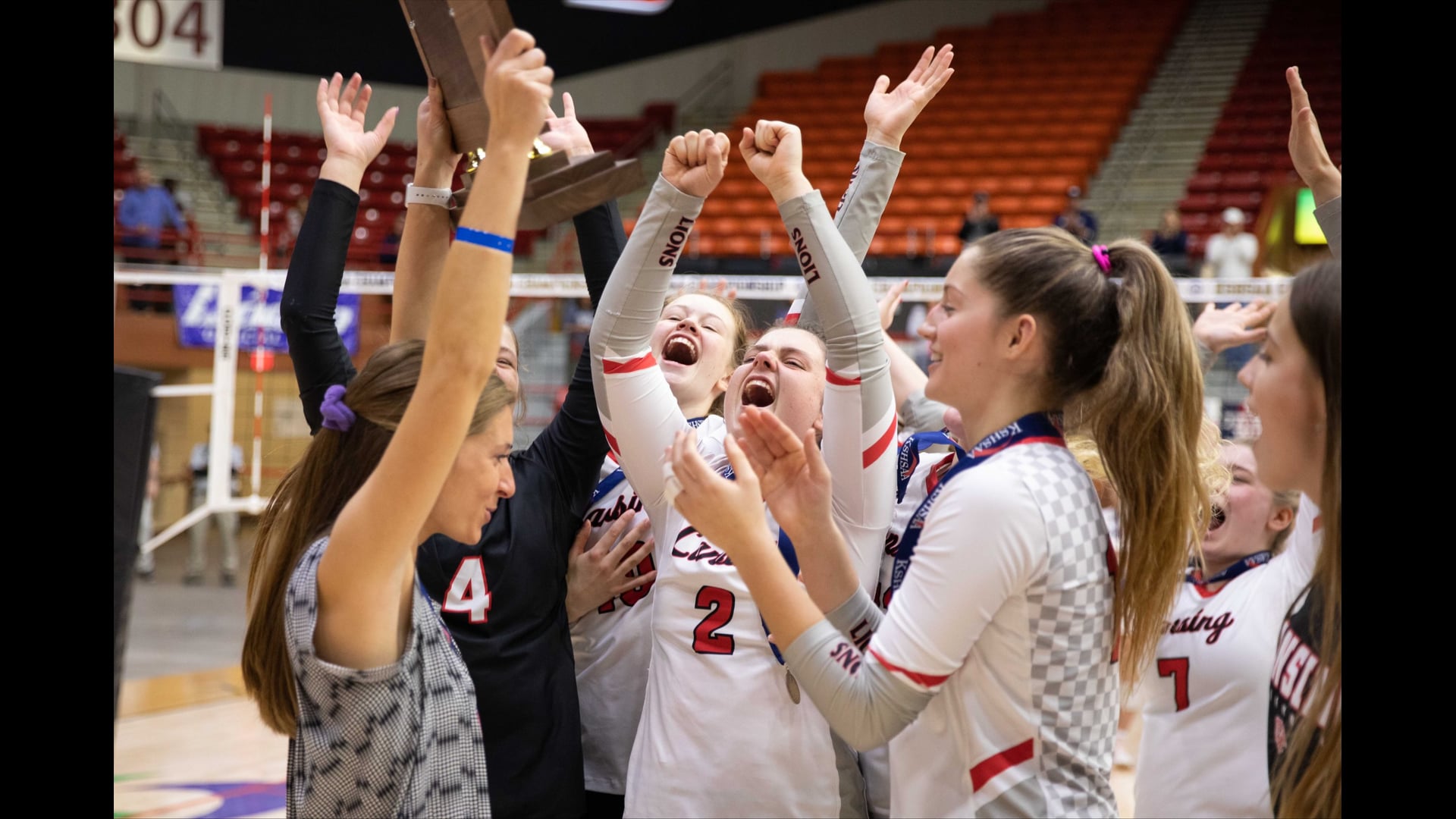 Lansing Lions volleyball cap off a dominant season with 5A state title ...
