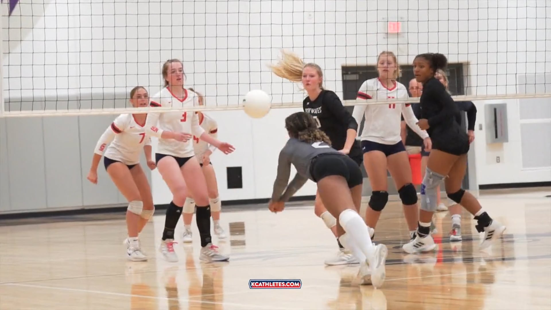 Eagles and Huskies with an amazing rally - KC Athletes